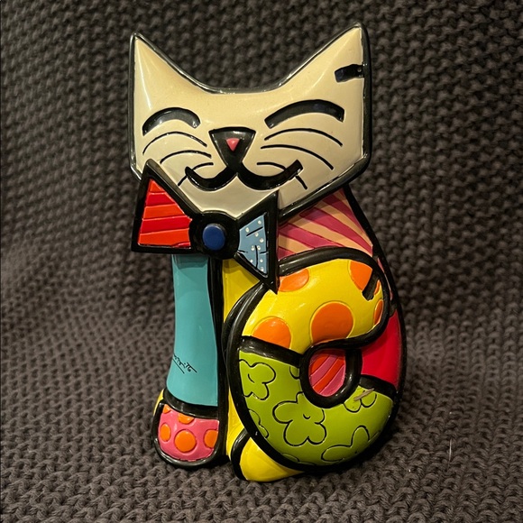 Romero Britto | Art | Romero Britto Cat Sculpture Fun Cat | Poshmark